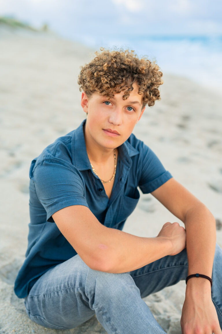 Bodhi | Senior Portraits | Mel Beach - Lisa Marshall Photography