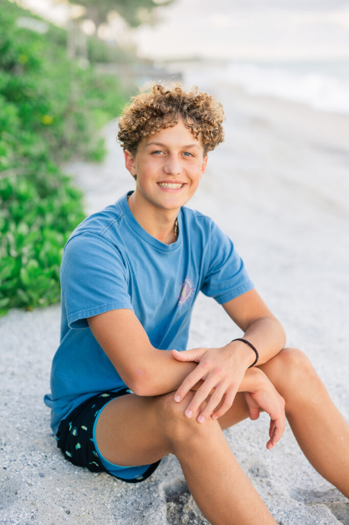 Bodhi | Senior Portraits | Mel Beach - Lisa Marshall Photography
