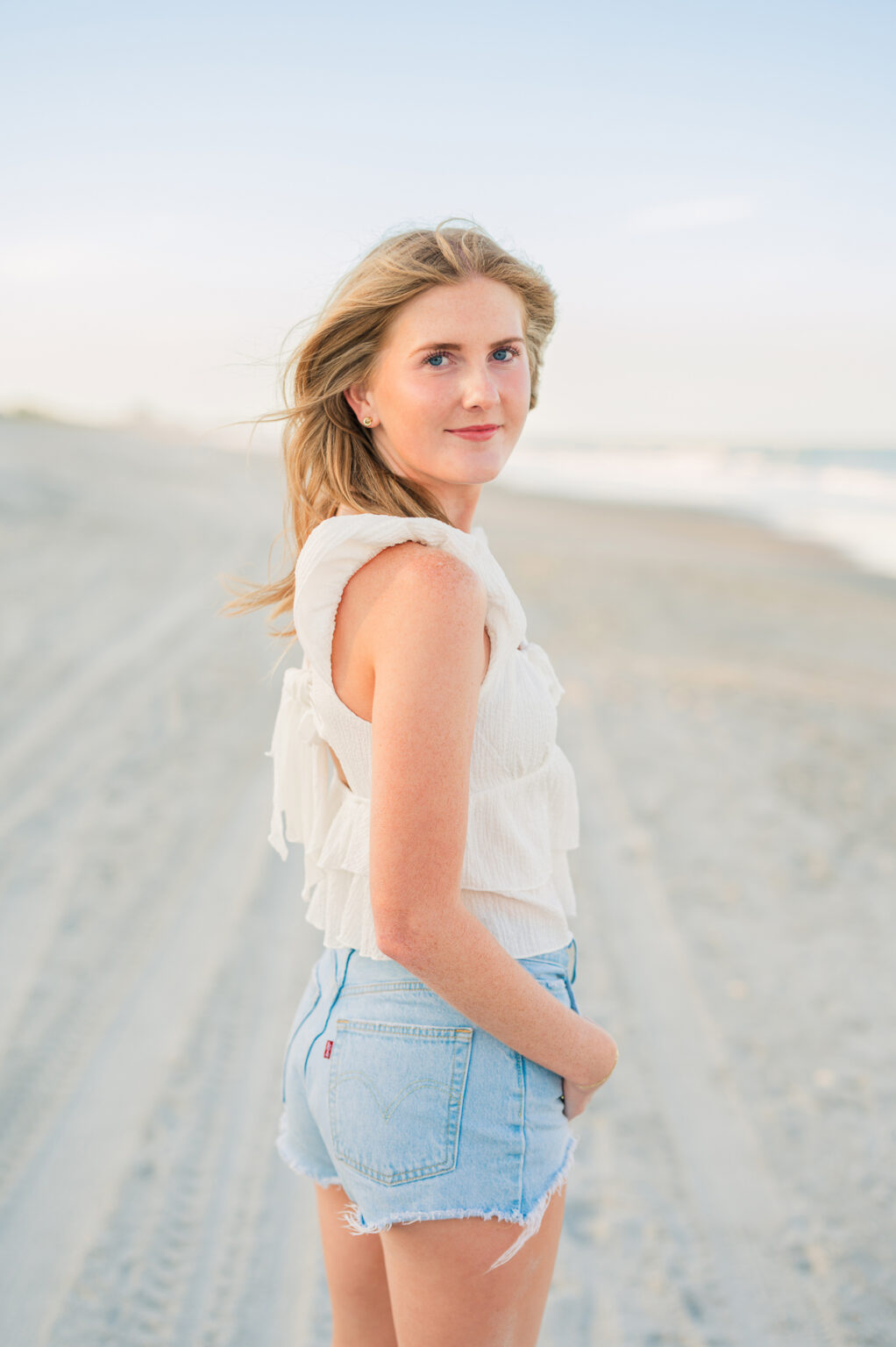 Maddie | Senior Portraits | Melbourne Beach - Lisa Marshall Photography